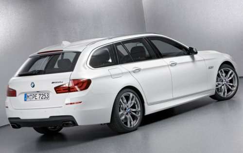 The rear end of the BMW M550d xDrive touring | Torque News